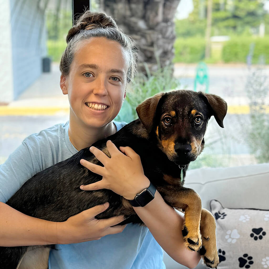 Adopt a pet - About Us - Reba's Animal Rescue.