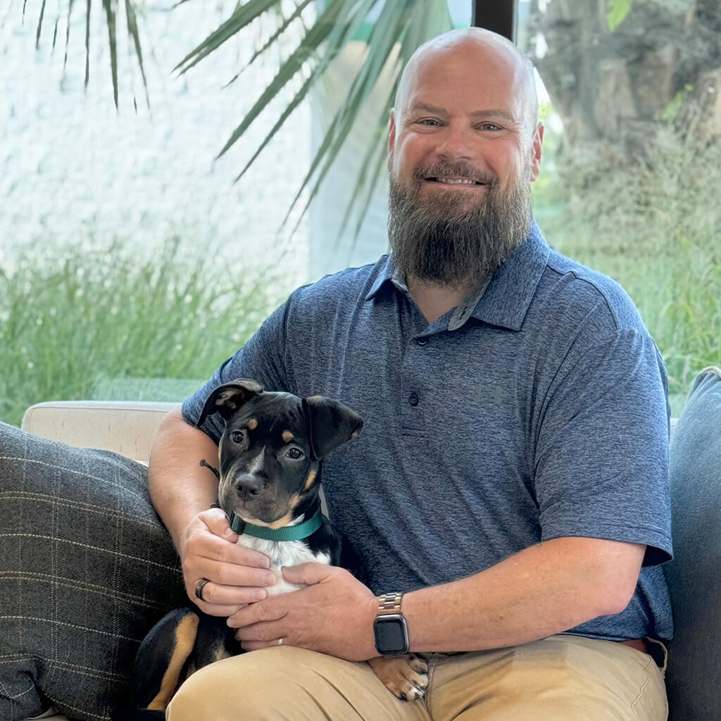 Adopt a pet - About Us - Reba's Animal Rescue.